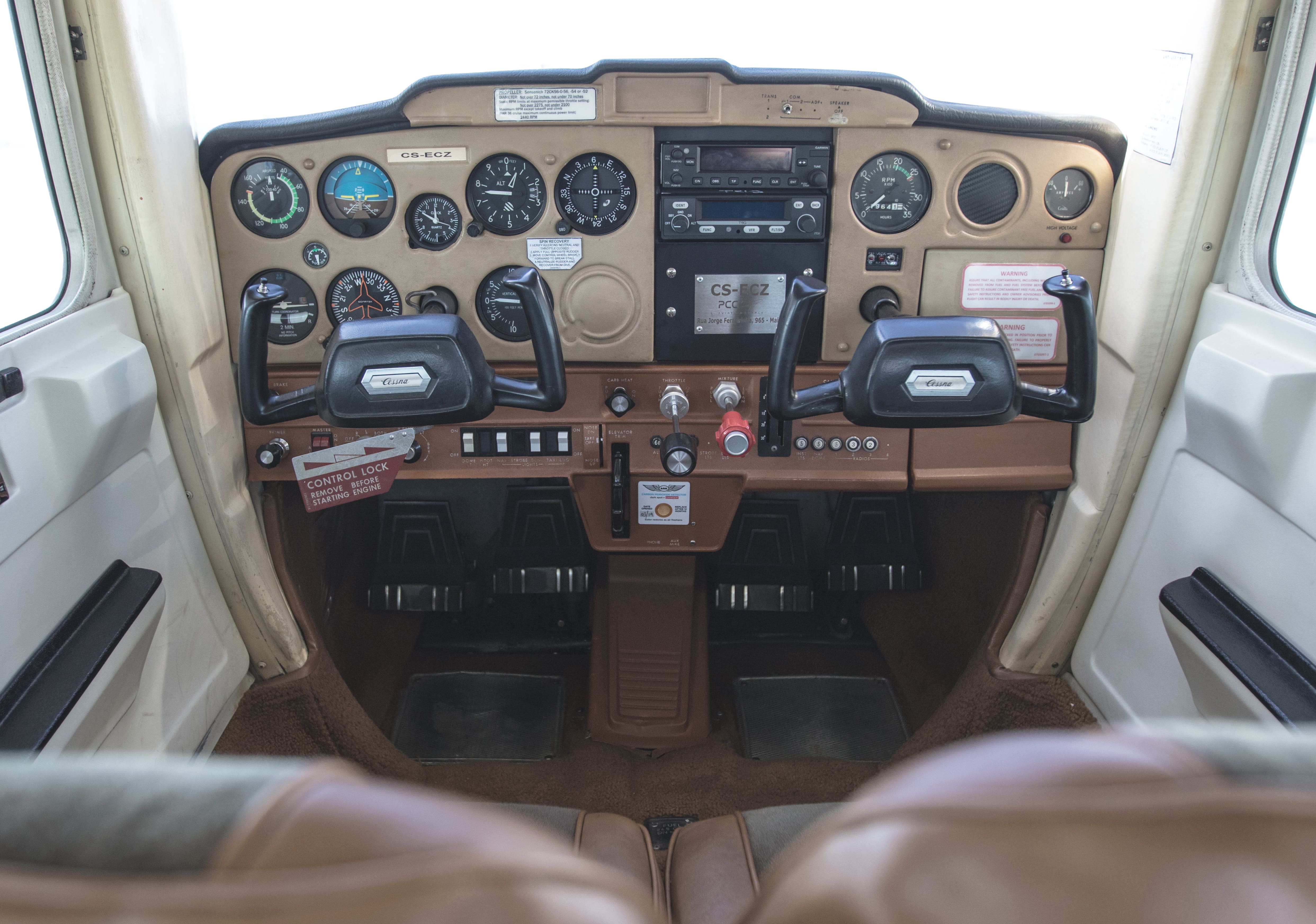 C152_Cockpit | Nortávia